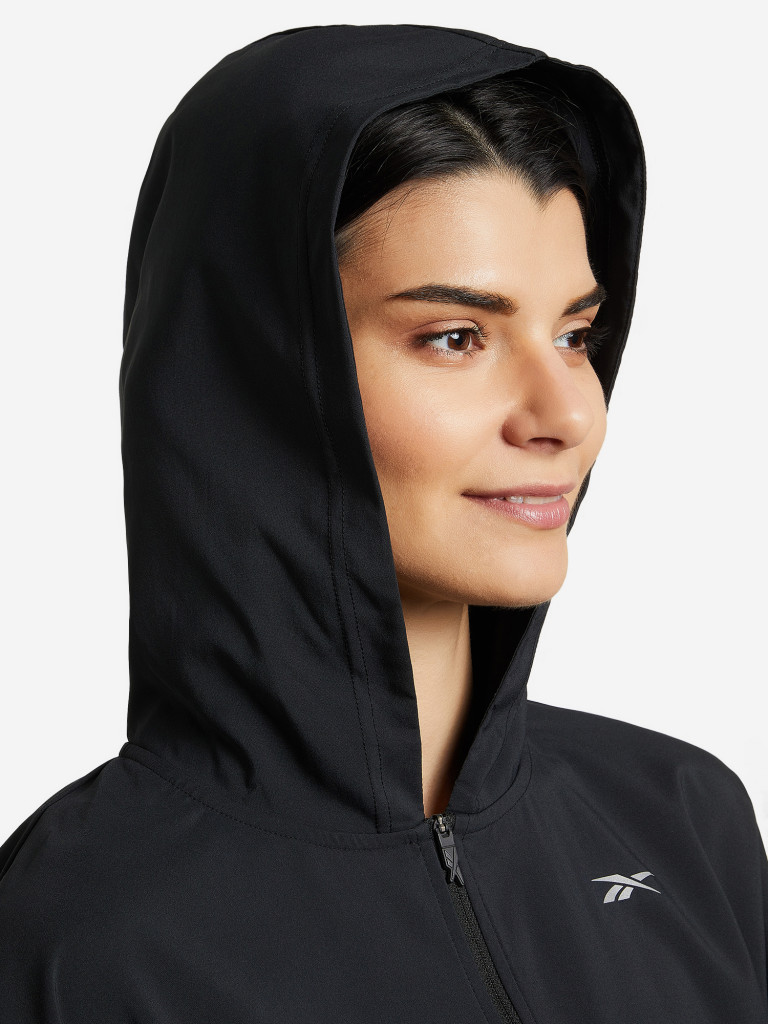 Ветровка женская Reebok Run Woven черный цвет — купить за 18240 тг со ...
