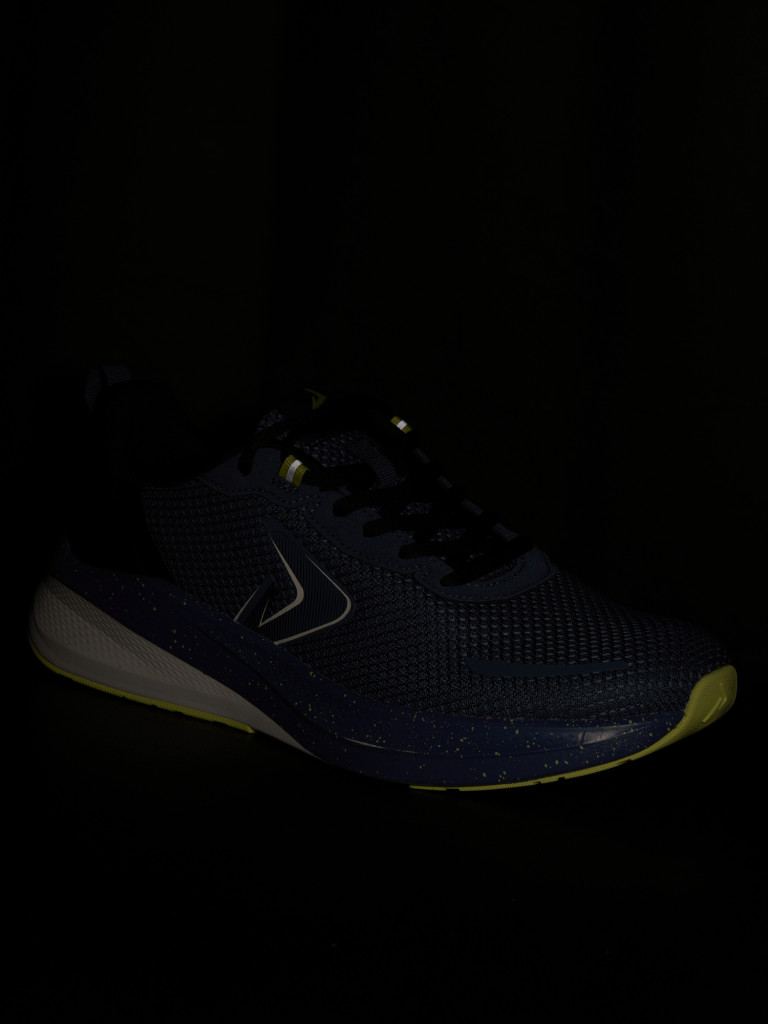 Кроссовки мужские Demix Sport Evo сине-зеленый цвет — купить за 7940 тг ...