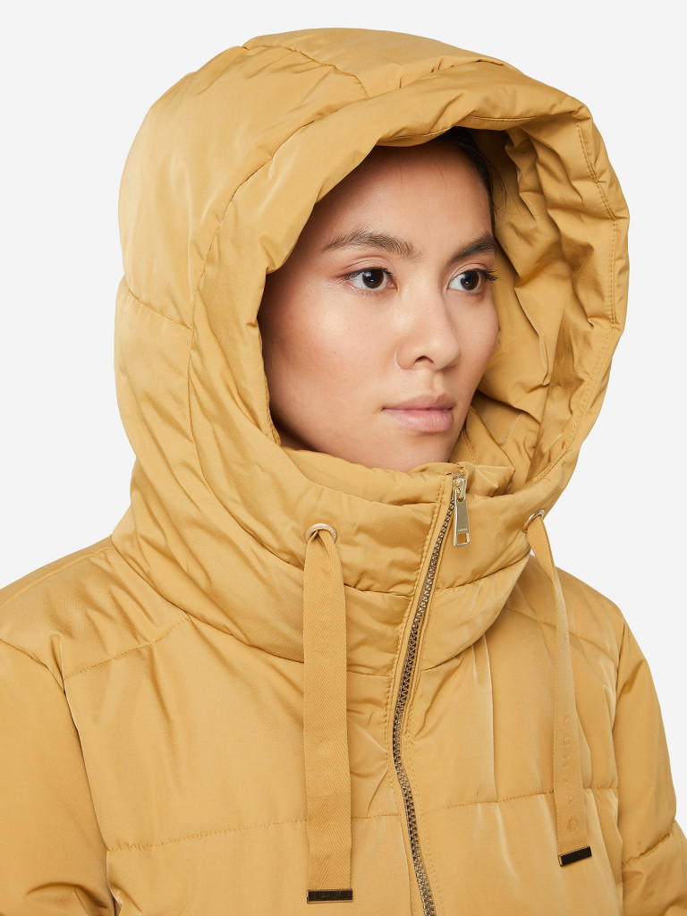 Пальто утепленное женское Luhta Heinis бежевый цвет — купить за 149990 ...