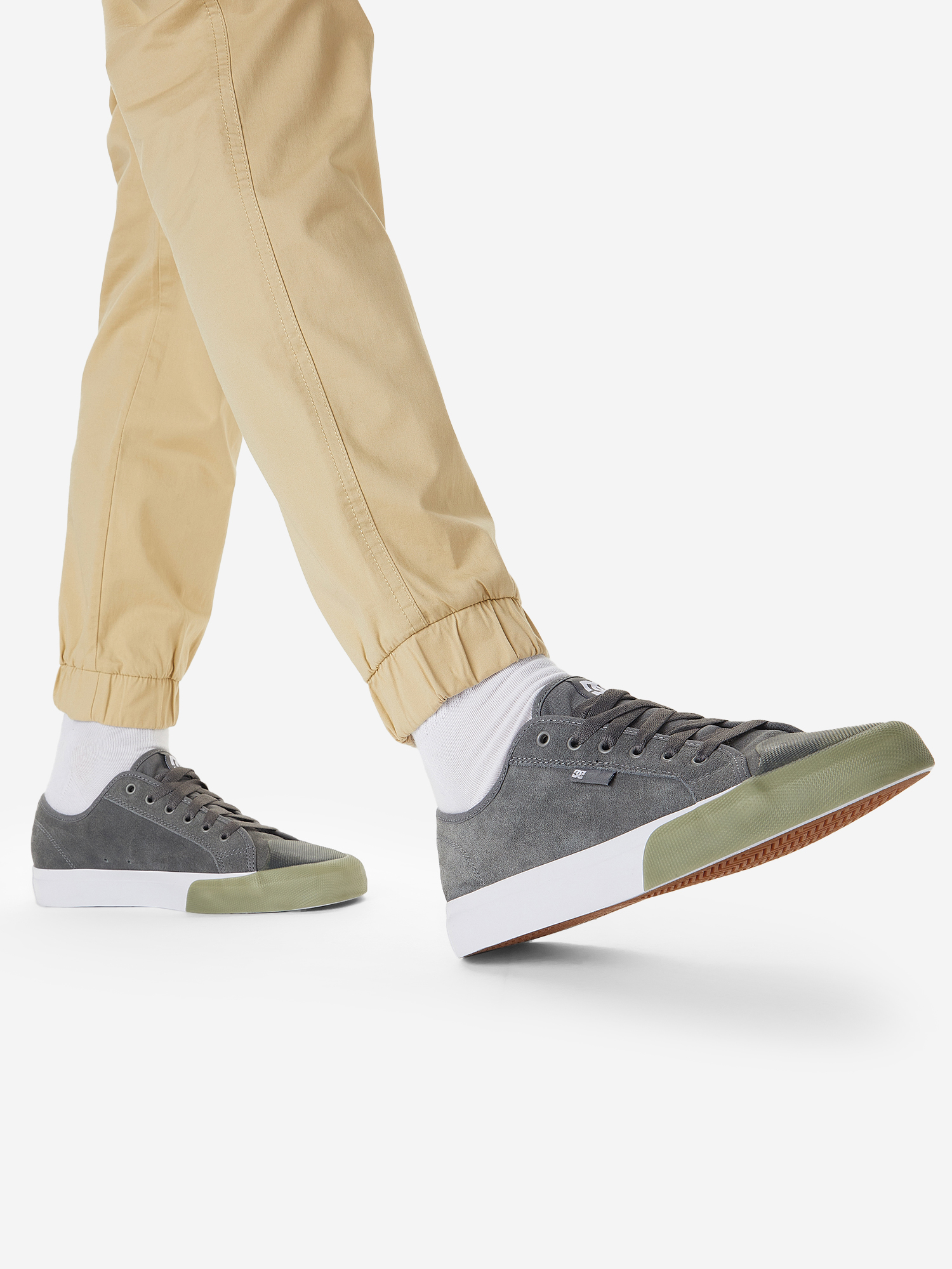 Кеды мужские DC SHOES Manual Rt S серый цвет — купить за 22240 тг со ...